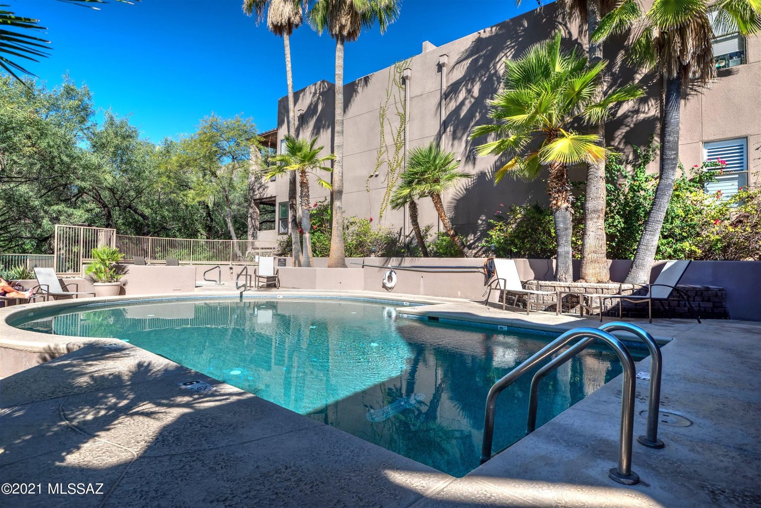 luxury tucson rentals